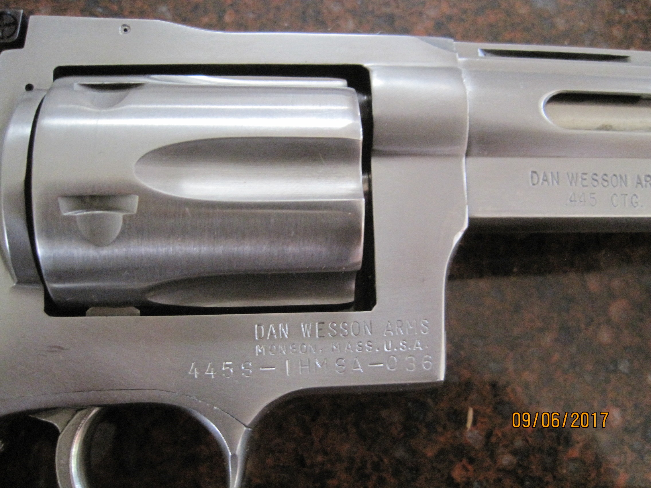 Matching IHMSA serial numbers by chance Dan Wesson Large \\ SuperMag ...