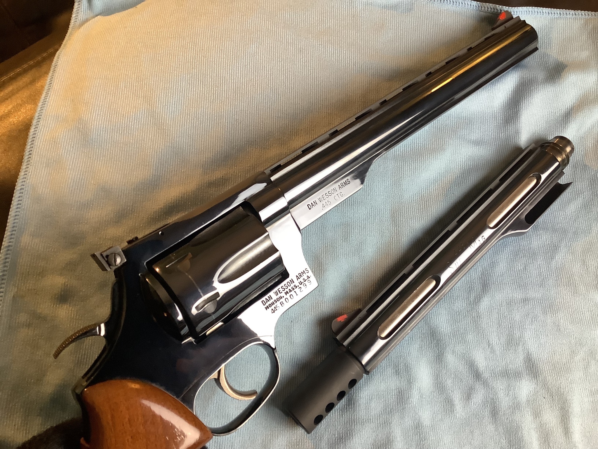 Questions regarding DW 445 super mag Revolvers Forum Dan Wesson Forum