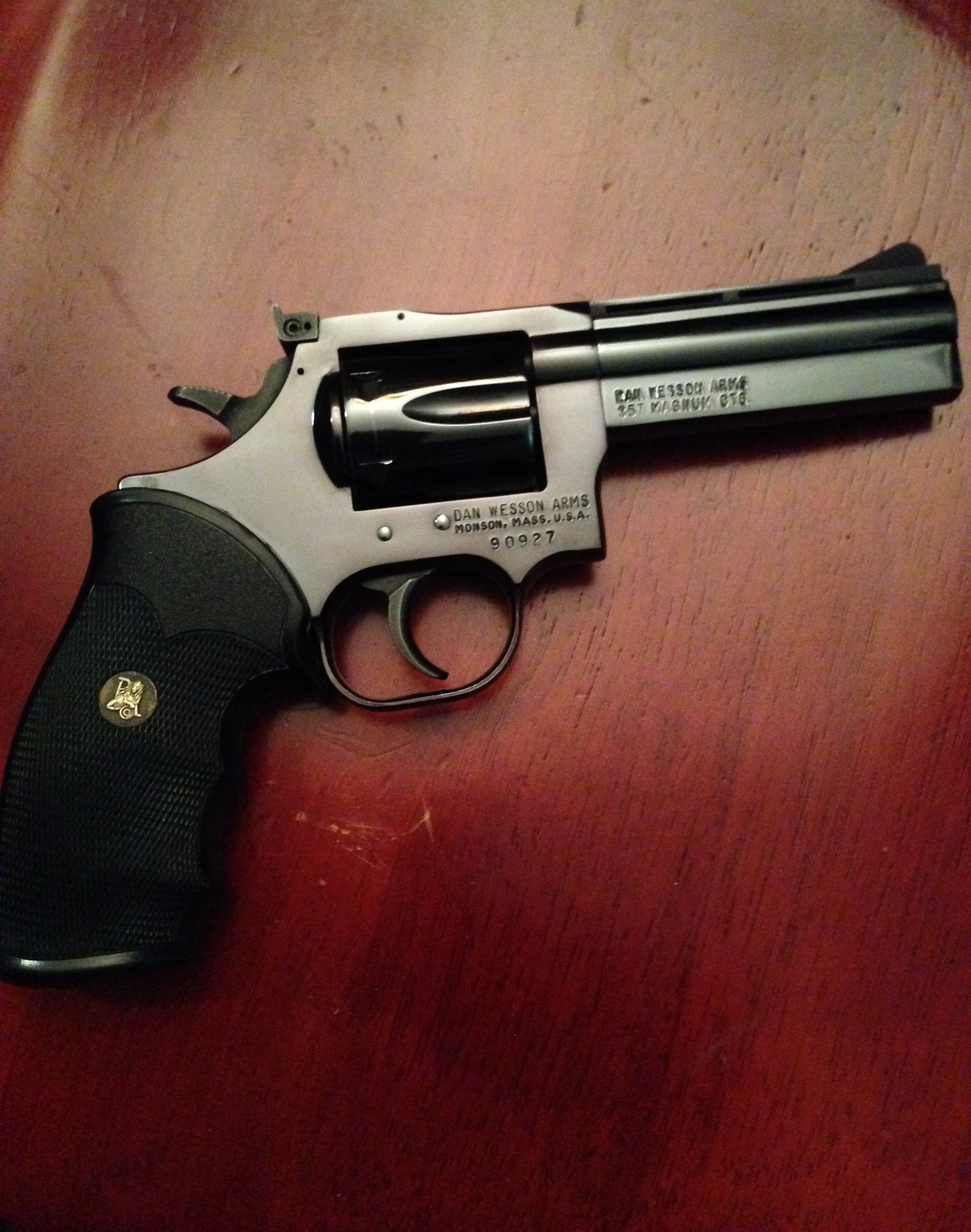 Very Photogenic 15-2 Dan Wesson Small Frame Revolvers Forum Dan Wesson ...